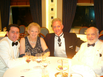 Untitled Document [www.andrewrobley.com]